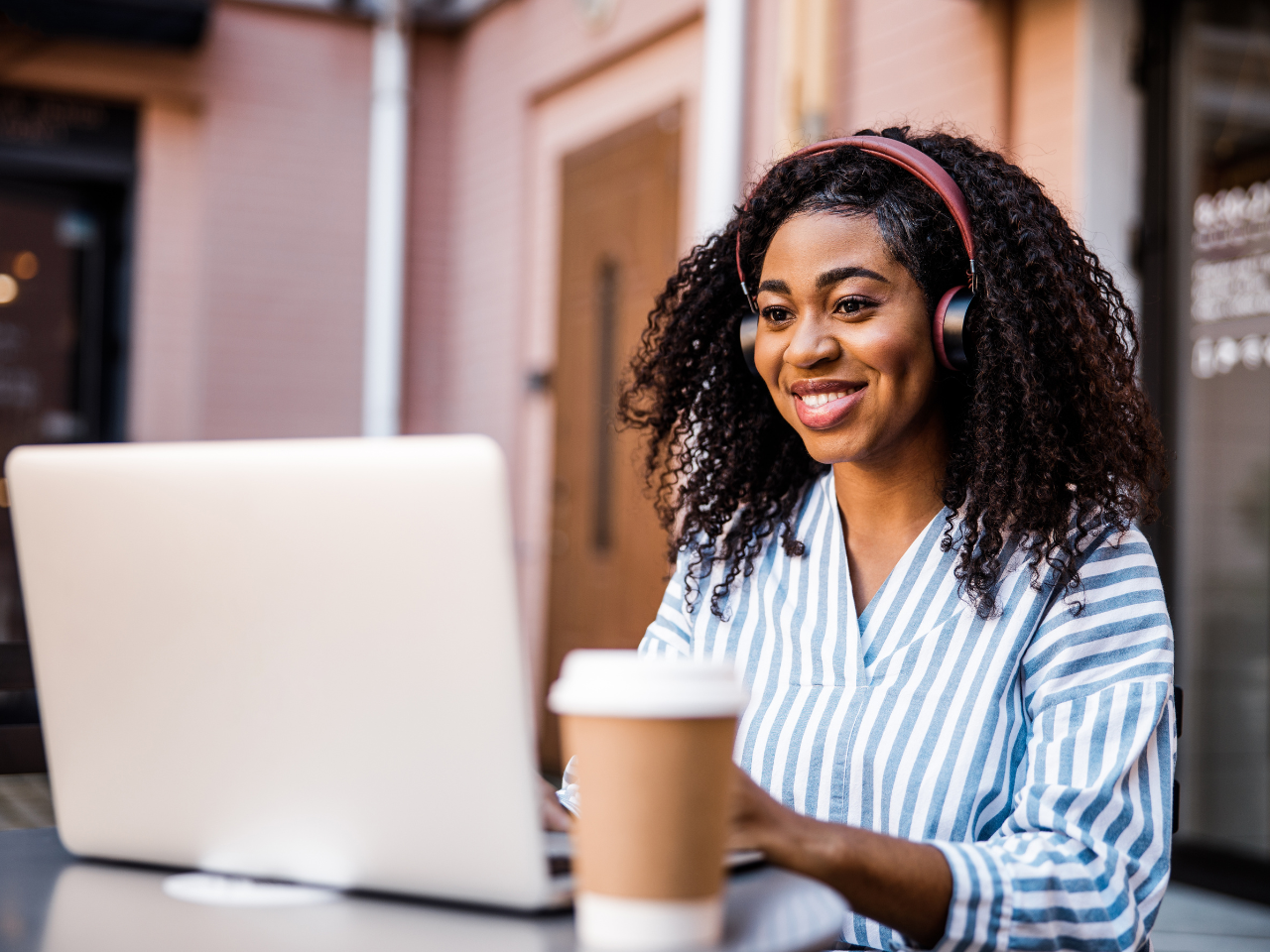 7 Tips for Writing Copy That Converts - carolienealexandra.com